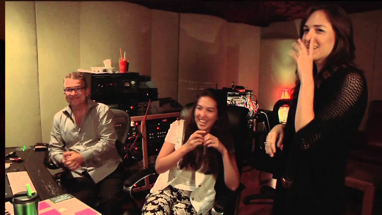 SOPHIA GREY Recording at Studio City Sound - YouTube