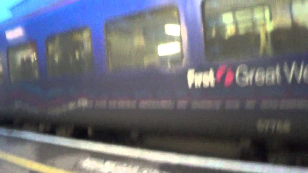 First Great Western 158-956 arriving at Hove Station, 12th December ...