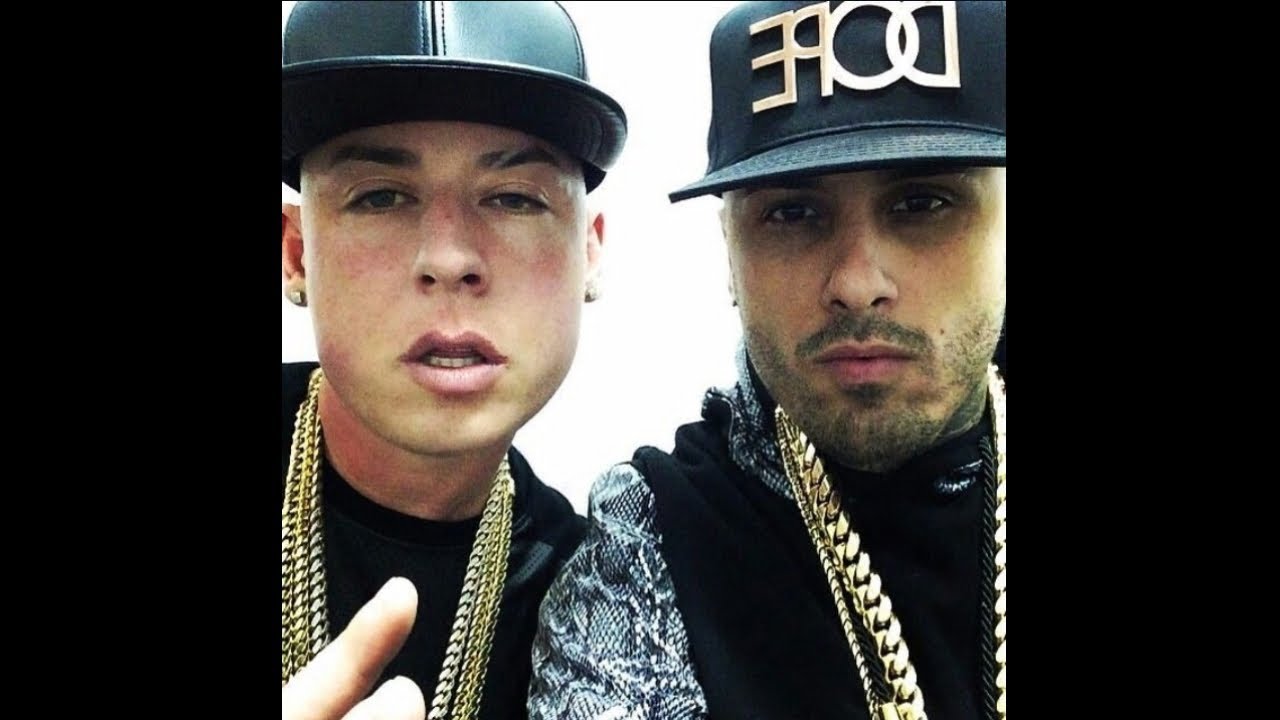 FLACUCCIʕ•́ᴥ•̀ʔっ♡ - NO TE PERSIGAS - YouTube