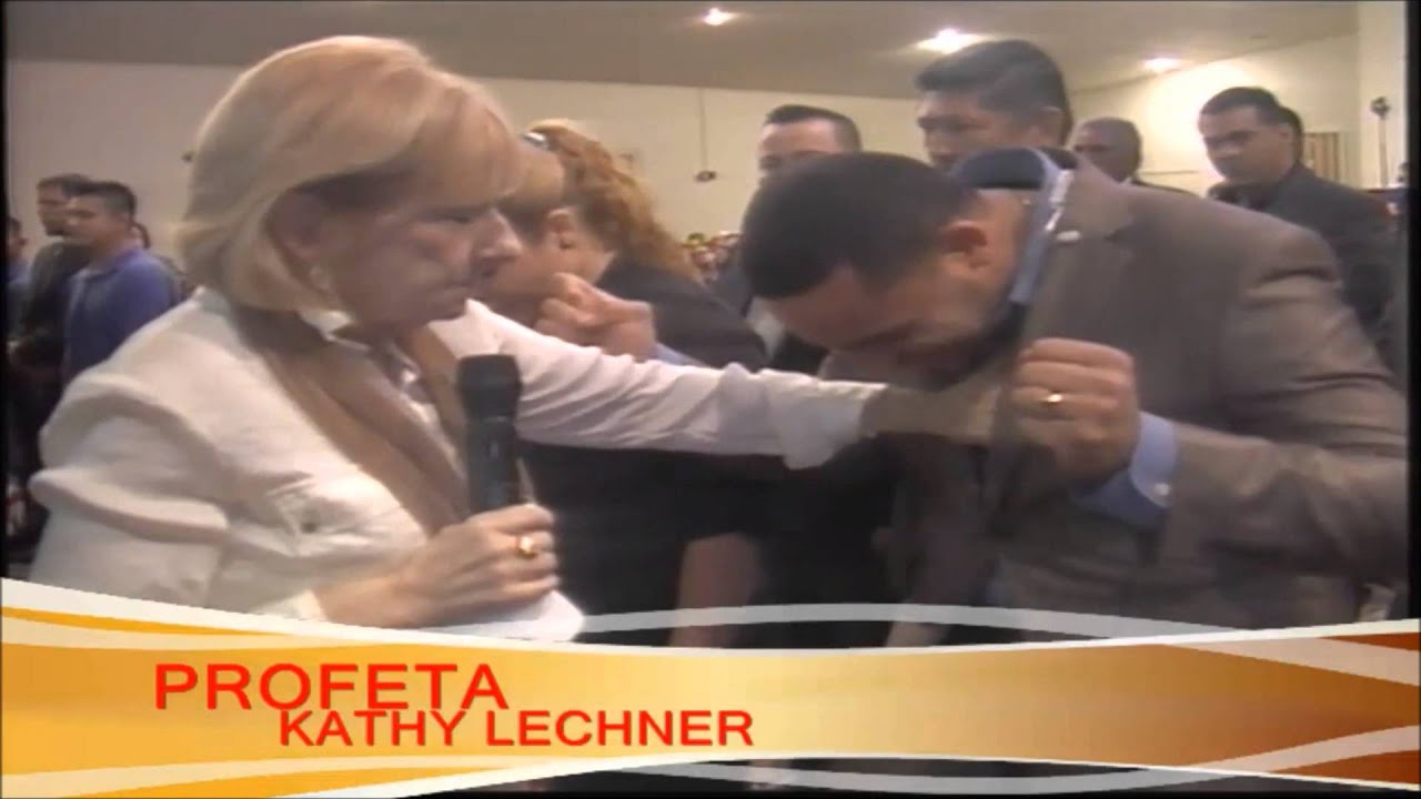 CATHY LECHNER ORA POR LOS DIACONOS DEL ERJ ORLANDO - YouTube