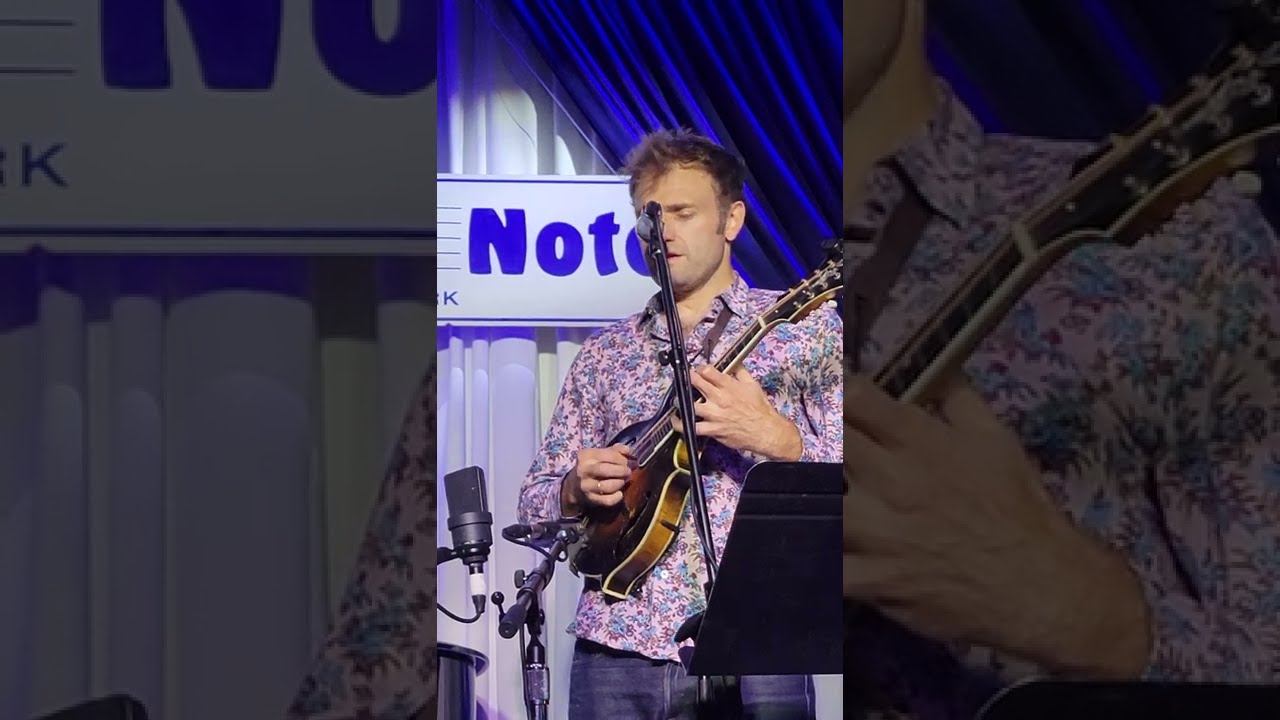 [2022.10.17] Chris Thile - True Love Waits (Original: Radiohead) (not full song) - YouTube