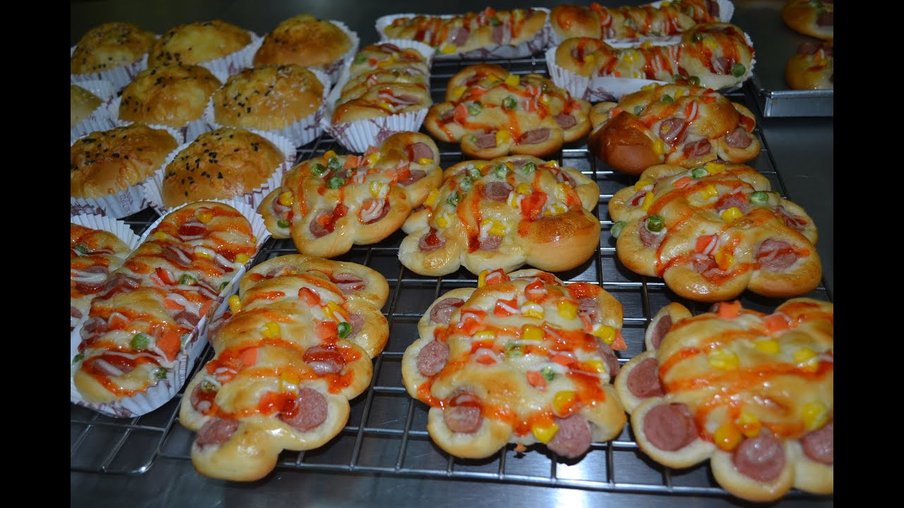 Kursus Roti Ban Manis (Sweet Bun) - YouTube