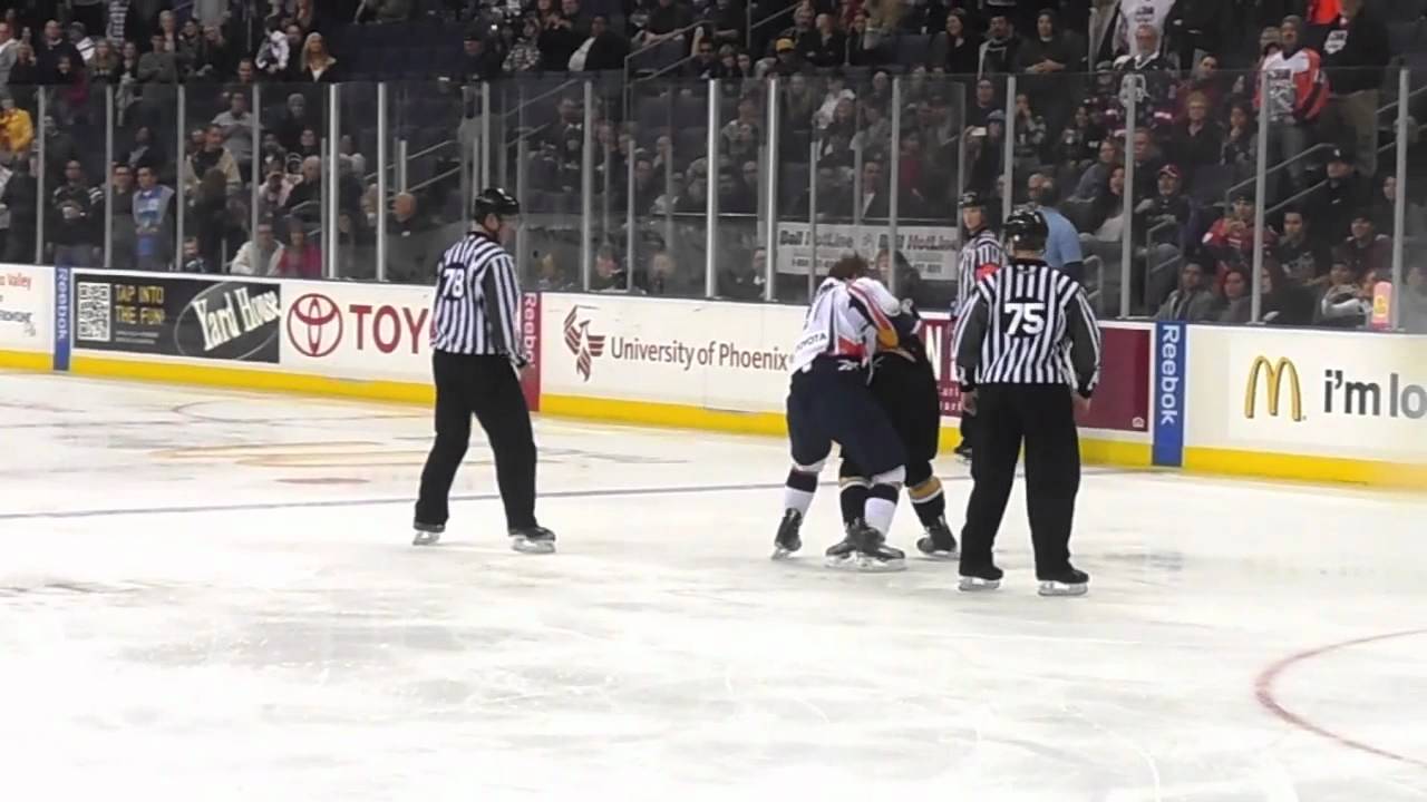 Shayne Neigum fights Jordan Foreman 11-16-11 - YouTube