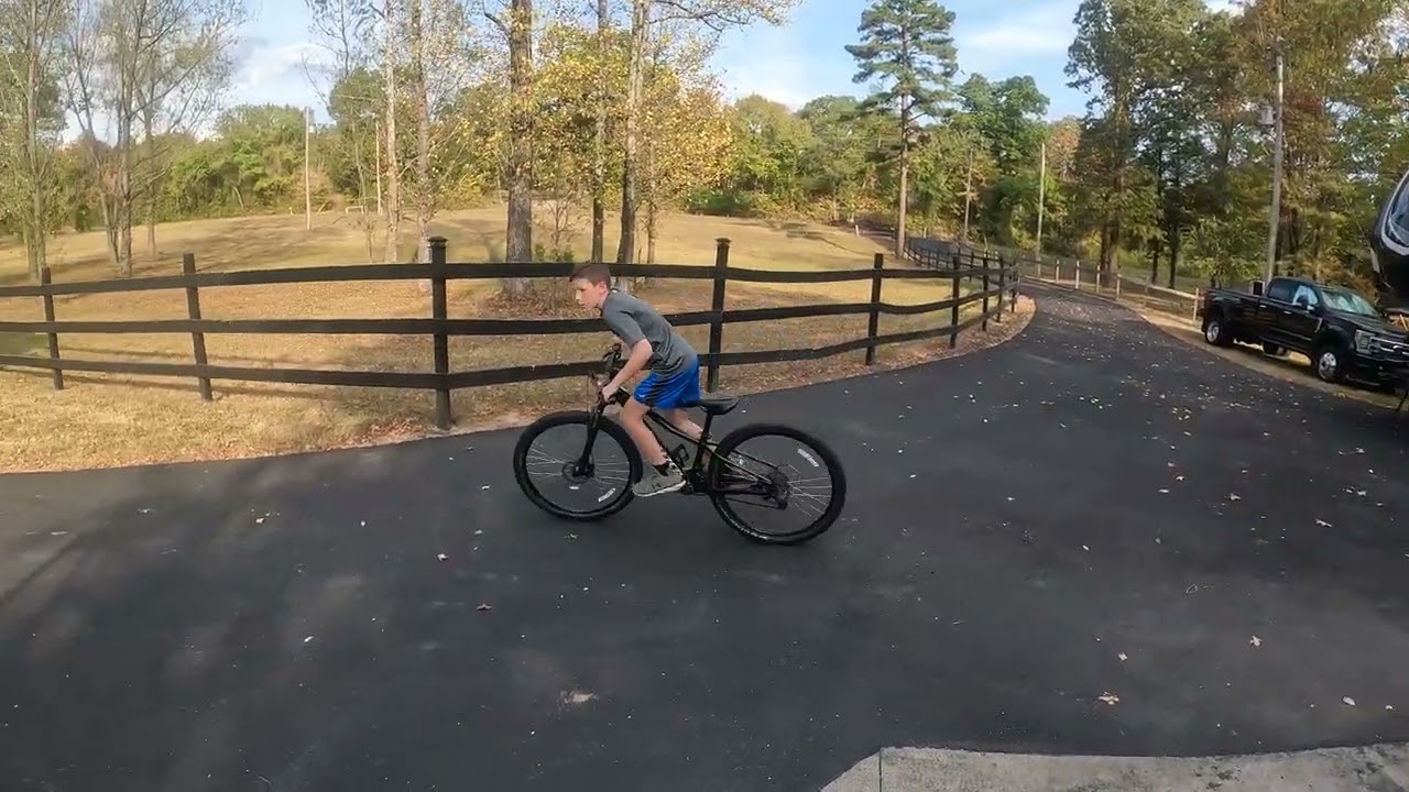 How to do a Stoppie - YouTube