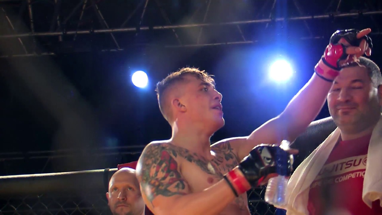 Cris Williams vs. Cash Barnes - Rumble 86 - YouTube