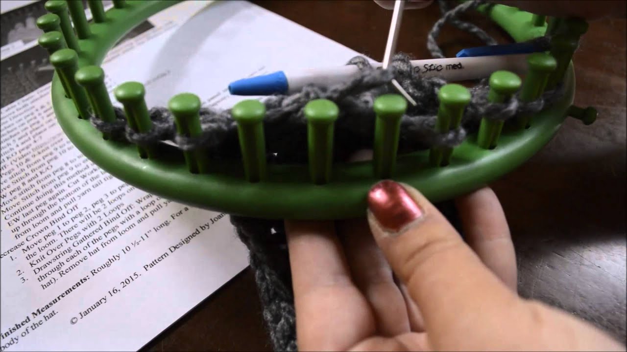 Loom Knit 4 Stitch Right Cable Chain - YouTube