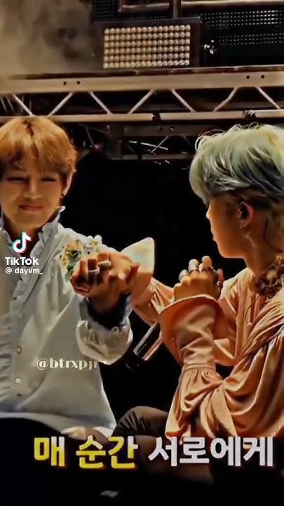 Vmin holding eo hand is best thing in this world ️#bts #vmin #btsarmy #vmincutemoments - YouTube