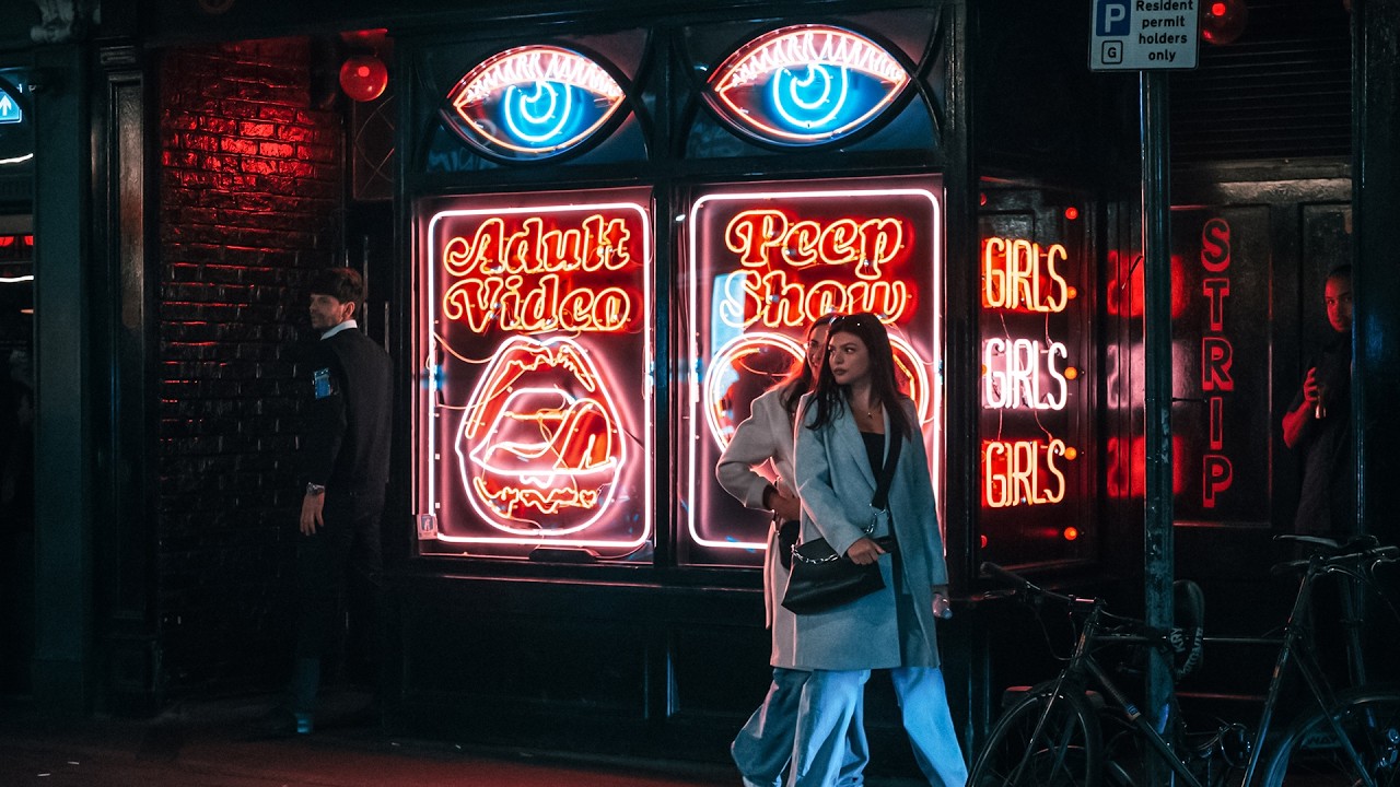 NEON NIGHTS in London Street Photography POV 4K - YouTube