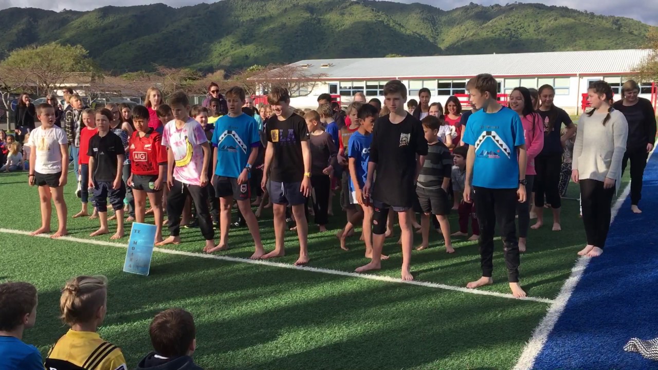Kapanui School - whanau haka - YouTube