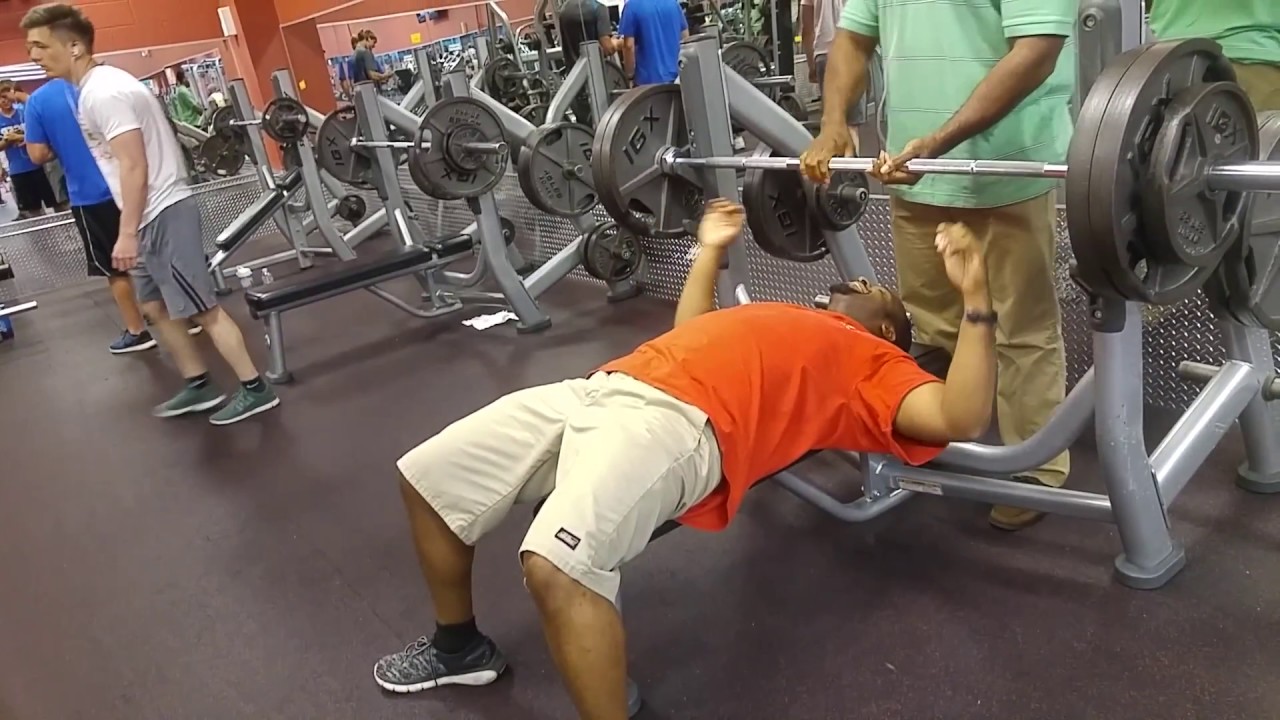 Attempting 315 bench max - YouTube