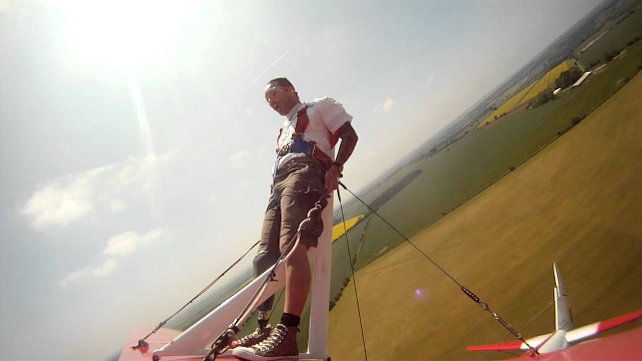 STUMPY WING WALKING - YouTube