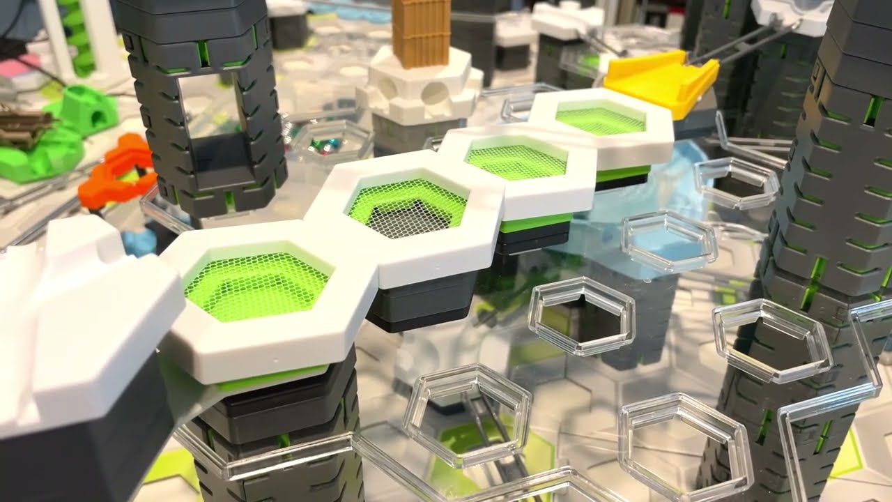 Gravitrax layout for June 2022 - YouTube