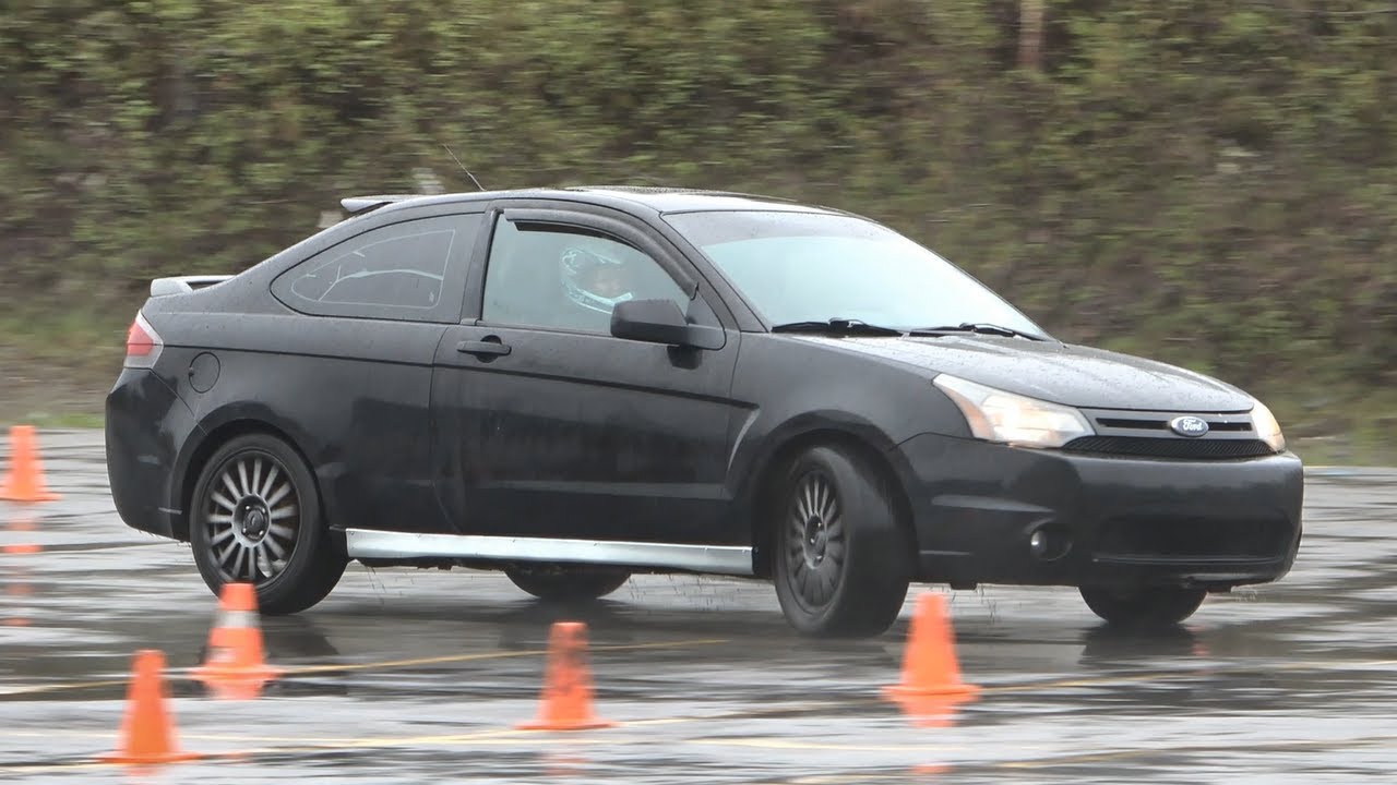 2010 Ford Focus - 2024 Fly Your Car In Gander - YouTube