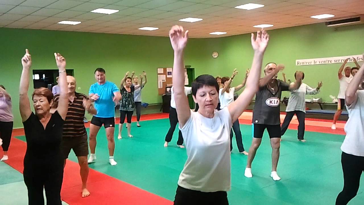 jul et gym - YouTube