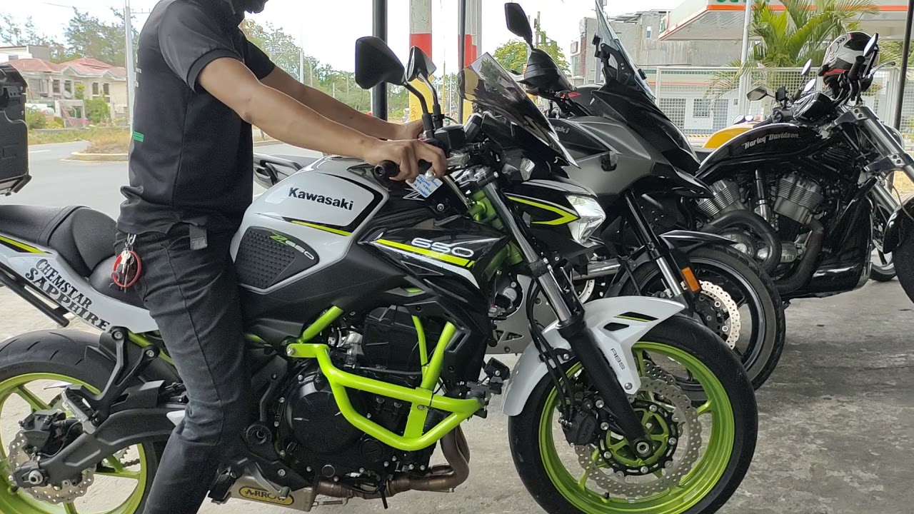 Full exhaust installed of my Z650 2021 - YouTube