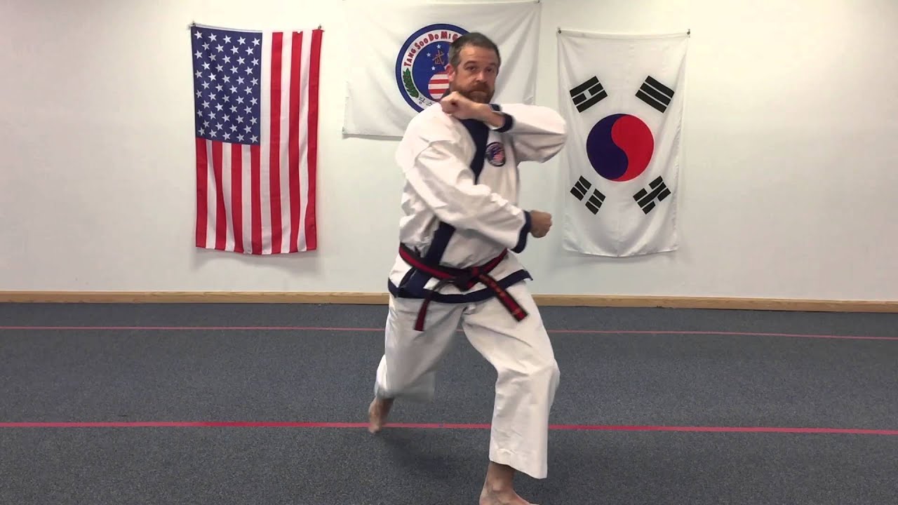 Ki Cho Hyung Ee Bu White Belt Basic Form #2 SLOW - YouTube