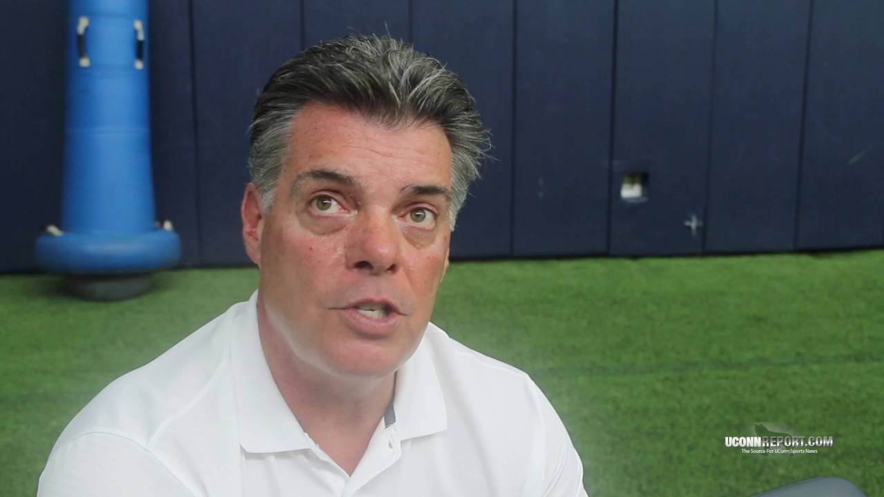 Interview with UConn OC Frank Verducci - YouTube