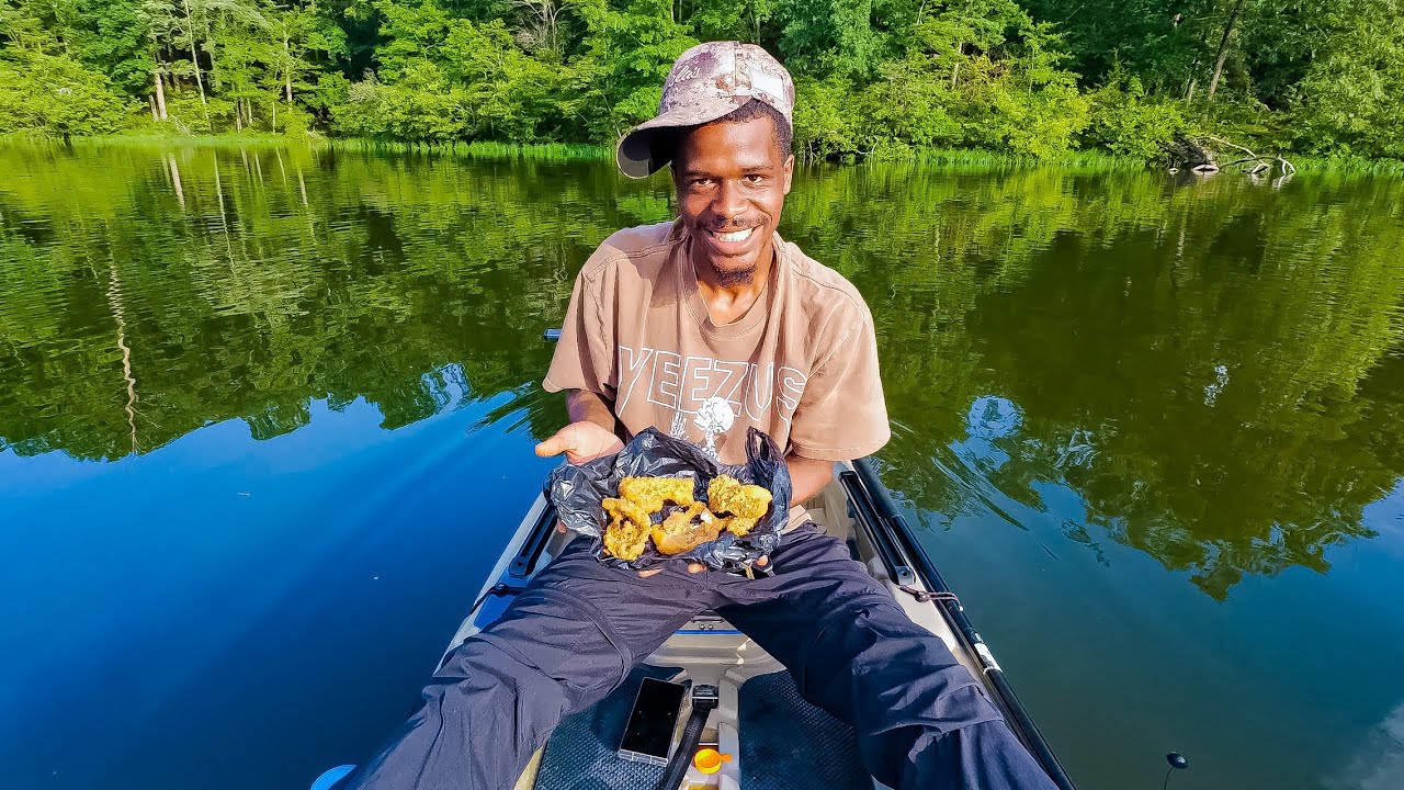 Cooking Bass On My Kayak In The Middle Of A Lake | Catch And Cook - YouTube