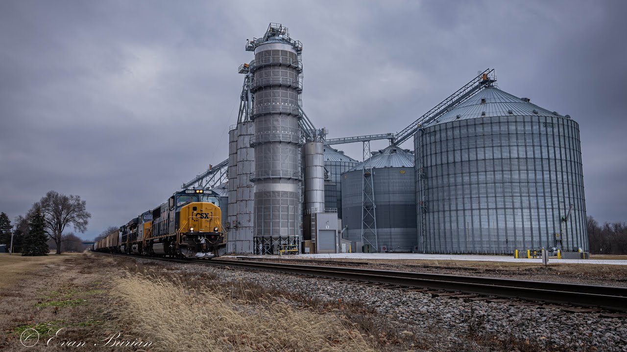 CSXT 4539 Leads BNSF G-CSXPWA4-12B; Steward, IL 1/11/25 - YouTube
