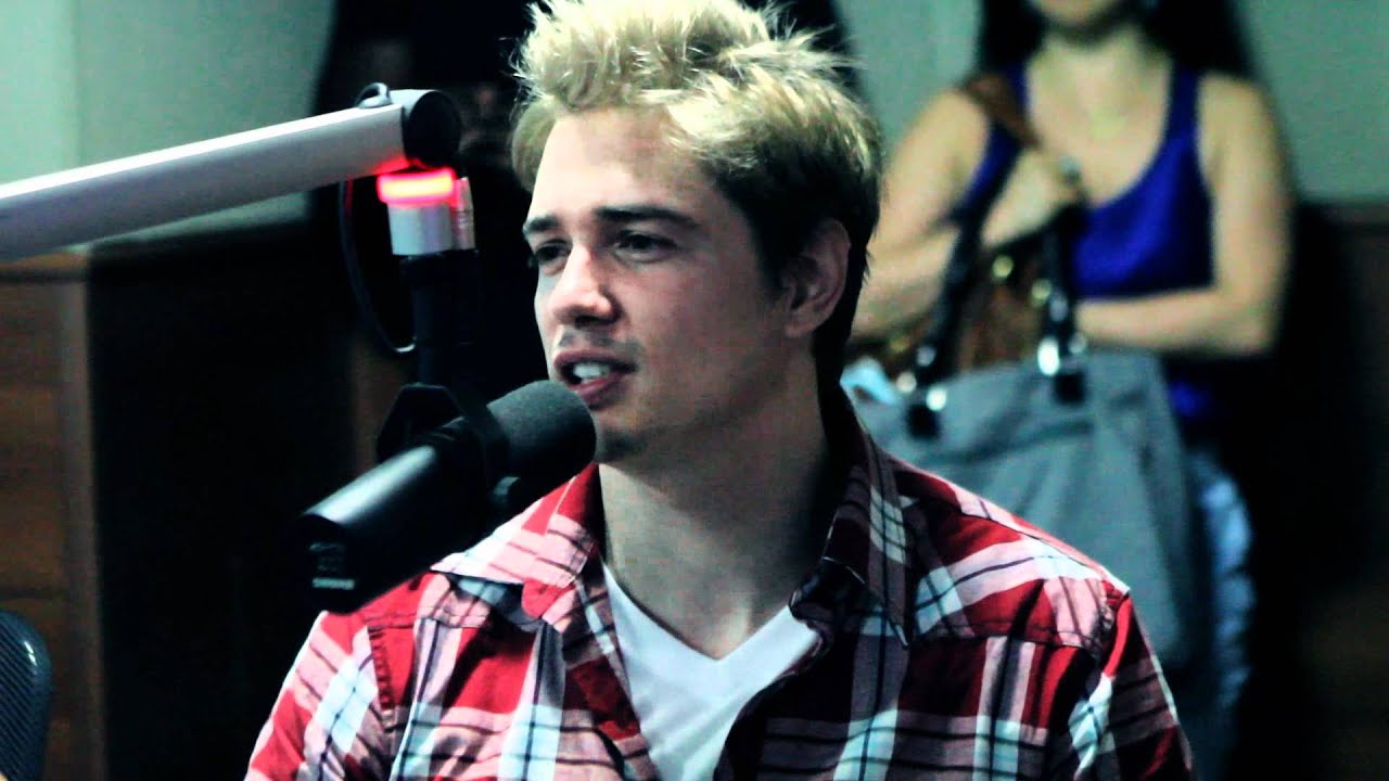 Jesse Hart Interview at Radio D+ FM - YouTube