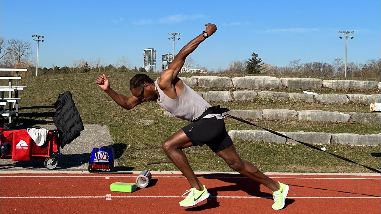 How to properly do a 3 point start #running #tips - YouTube