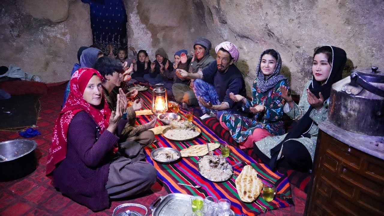 Qabili is the most popular and traditional food of the Afghan people ...