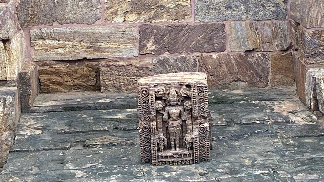Konark Temple Chaya Devi statue - YouTube