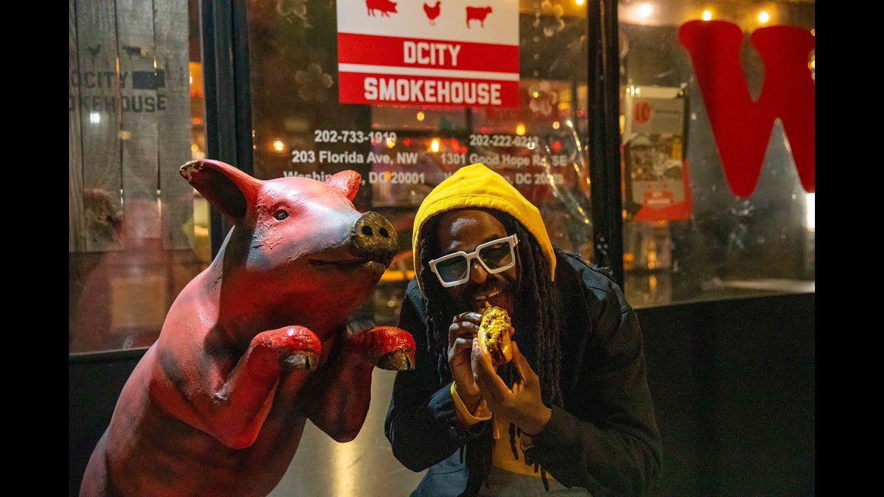 Trying Washington D.C.'s Iconic Half Smokes - YouTube