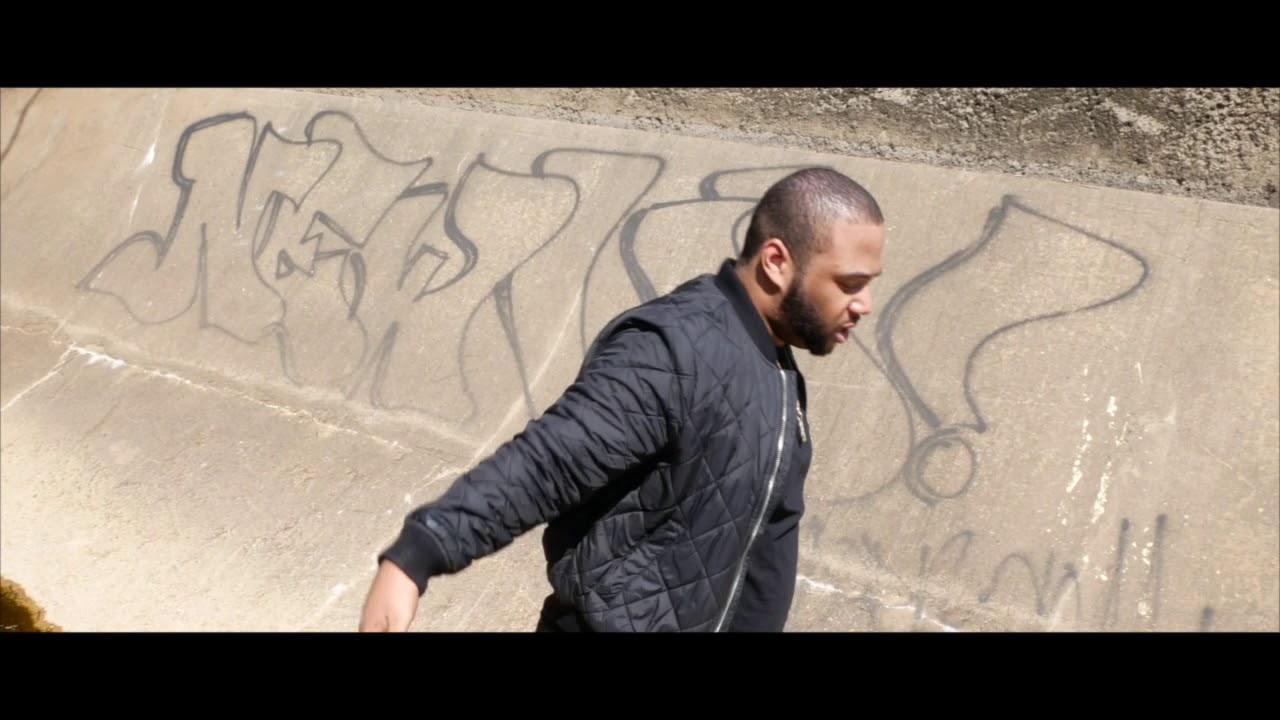 Dee Wills - Go Silly (HD) - YouTube