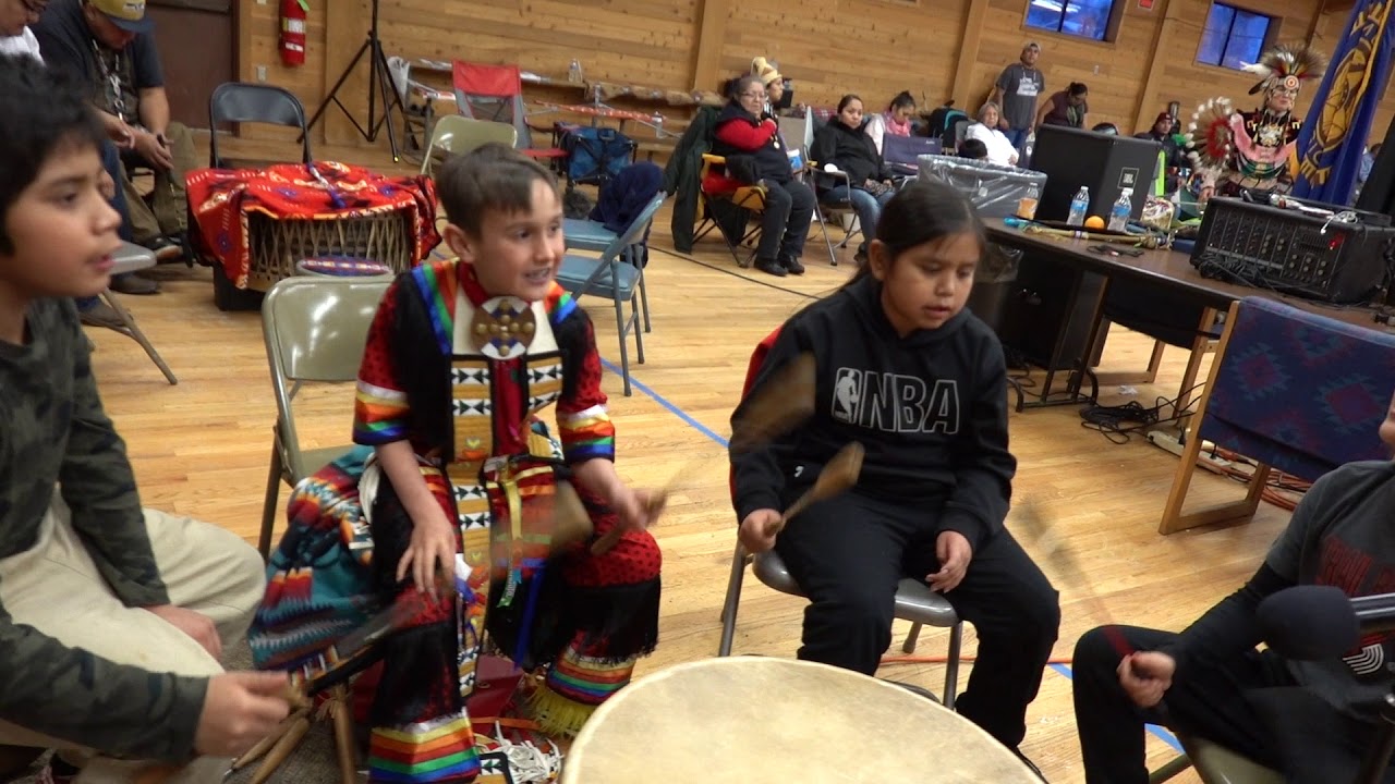 Youth Drumside Lincoln's Powwow Simnasho Oregon 2019 - YouTube