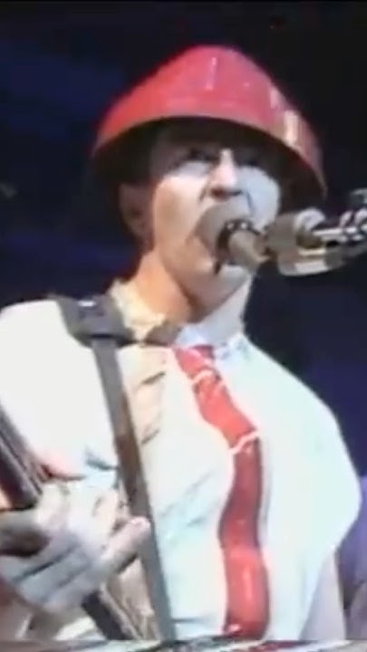 Devo performing "Be Stiff" live. A raw, high-energy set from the pioneers of new wave. - YouTube