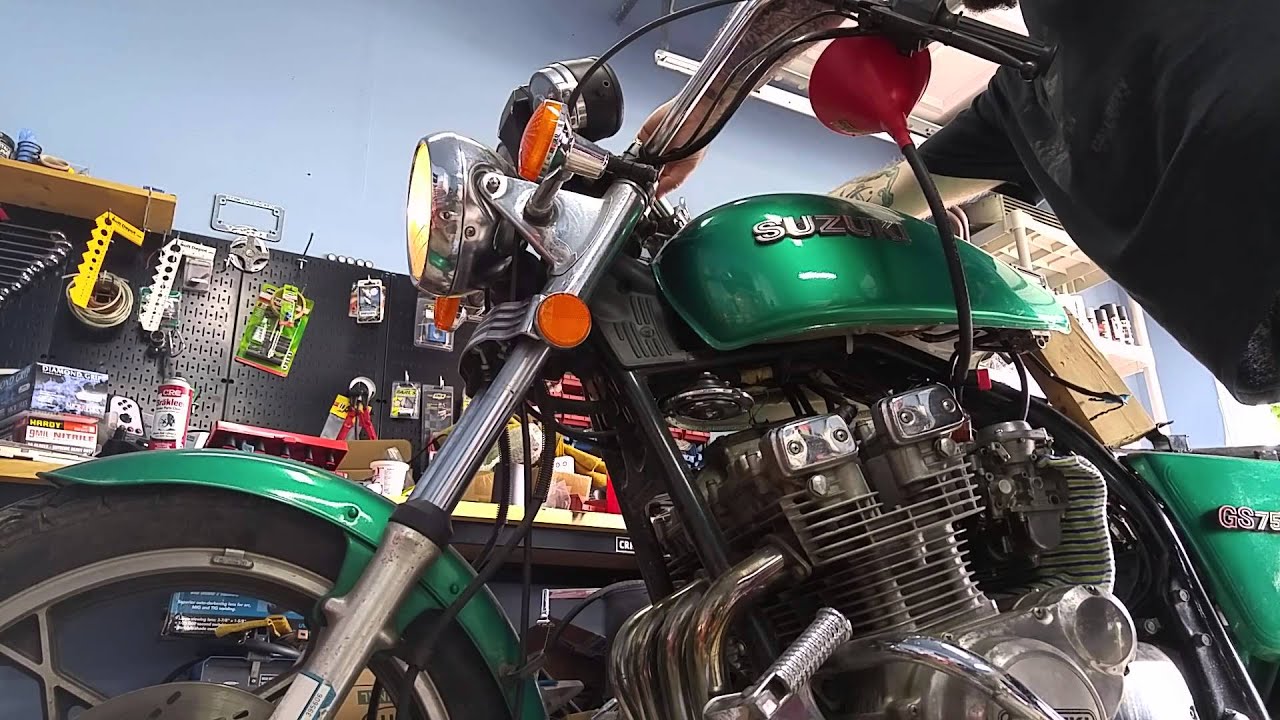 1980 GS750L first start and idle - YouTube