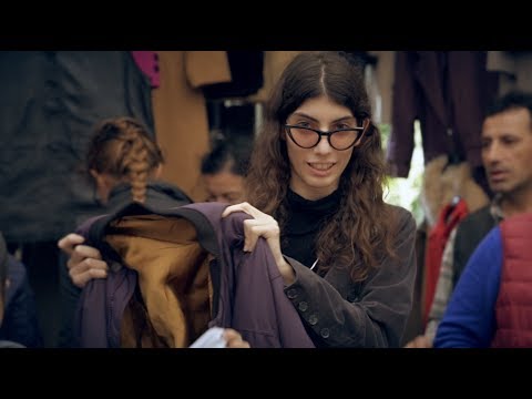 Top Model Öykü Baştaş 100₺ ile Semt Pazarından Giyindi!