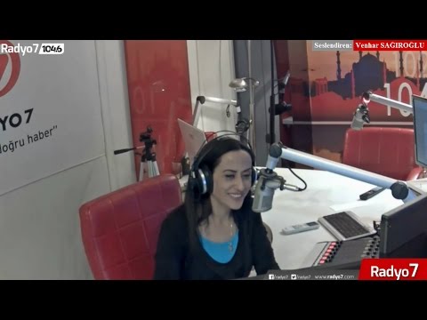 ‘Suskunlar Meclisi’ndeki ‘Gül yaprağı: Molla Câmî- Seslendiren:Venhar SAĞIROĞLU