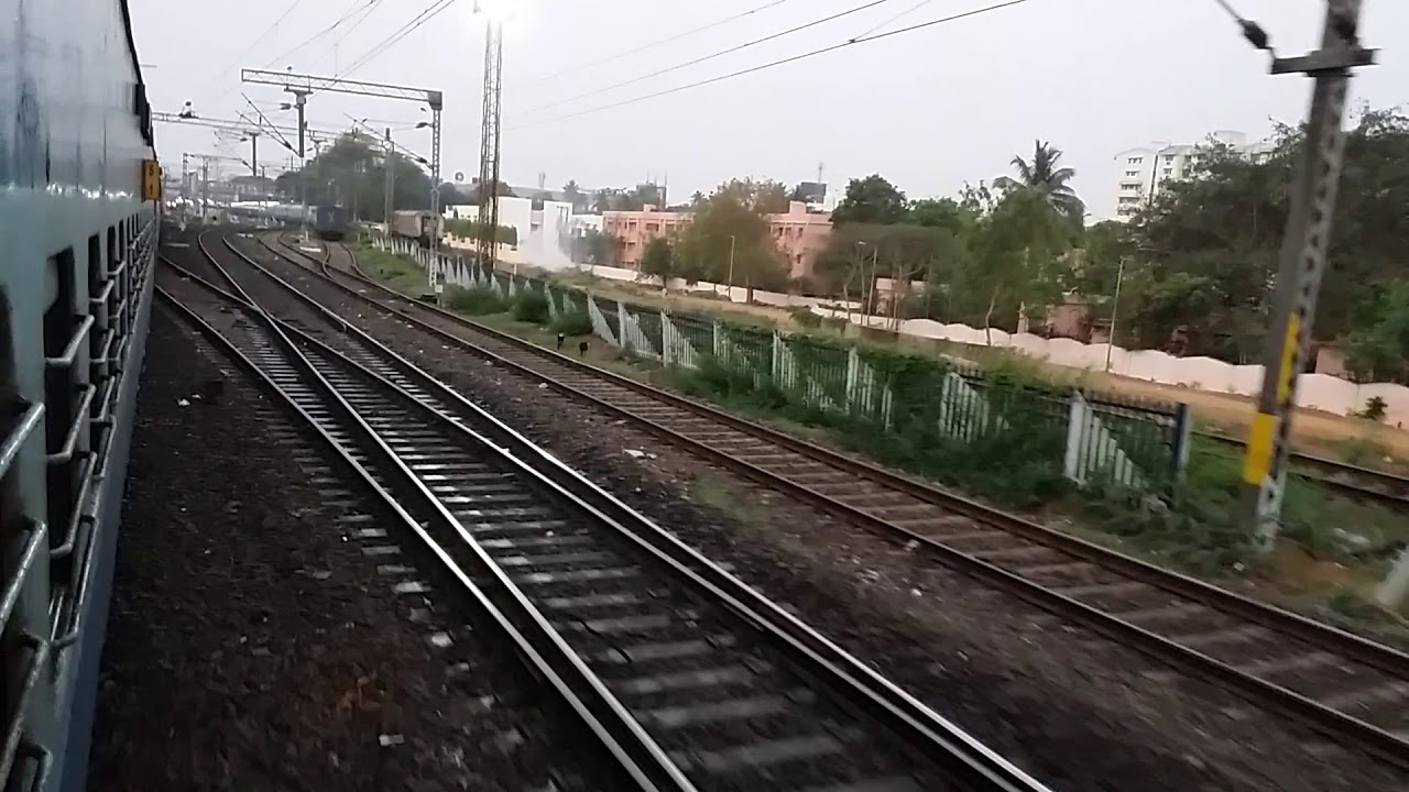 Tapaswini express arriving Bhubneshwar. - YouTube