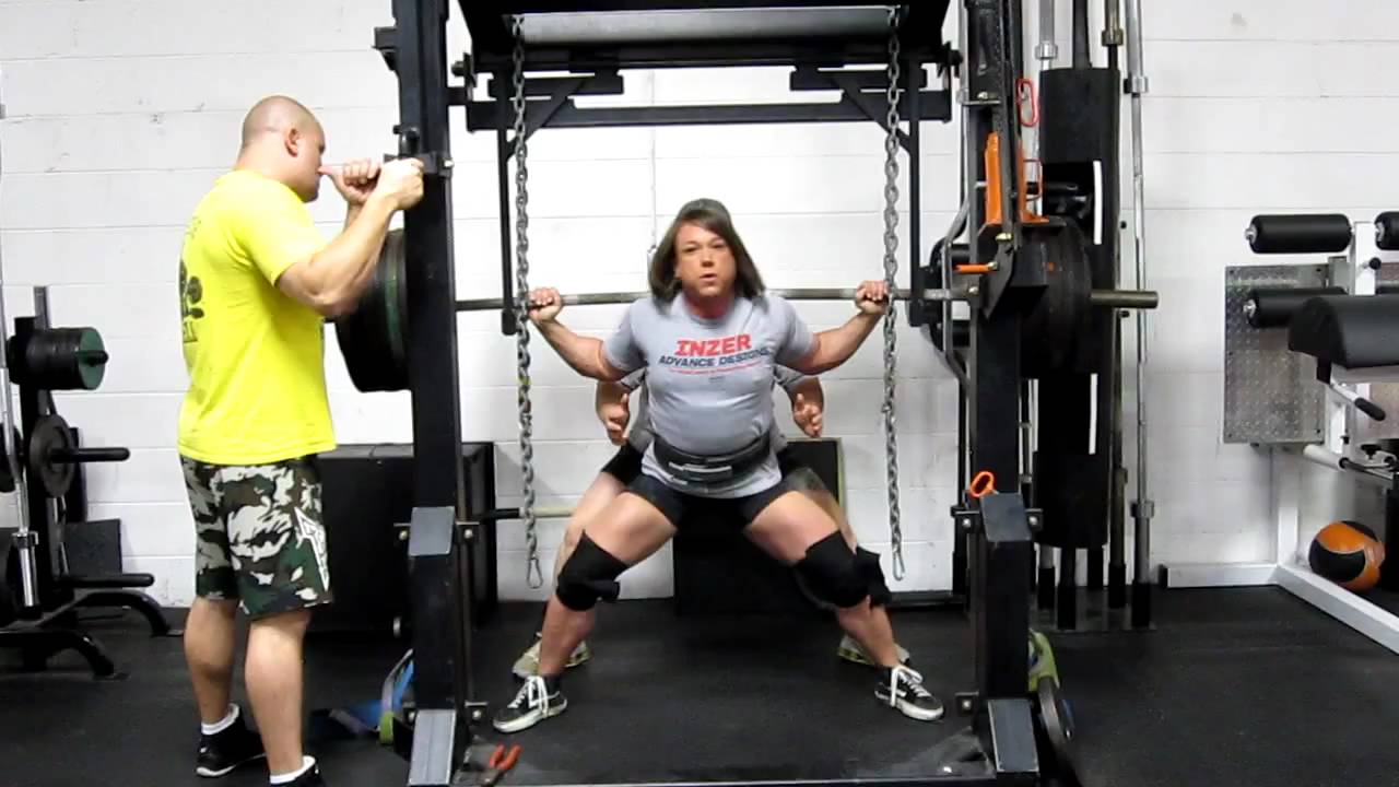 Laura Phelps-Sweatt - Squat 10/31/09 - YouTube