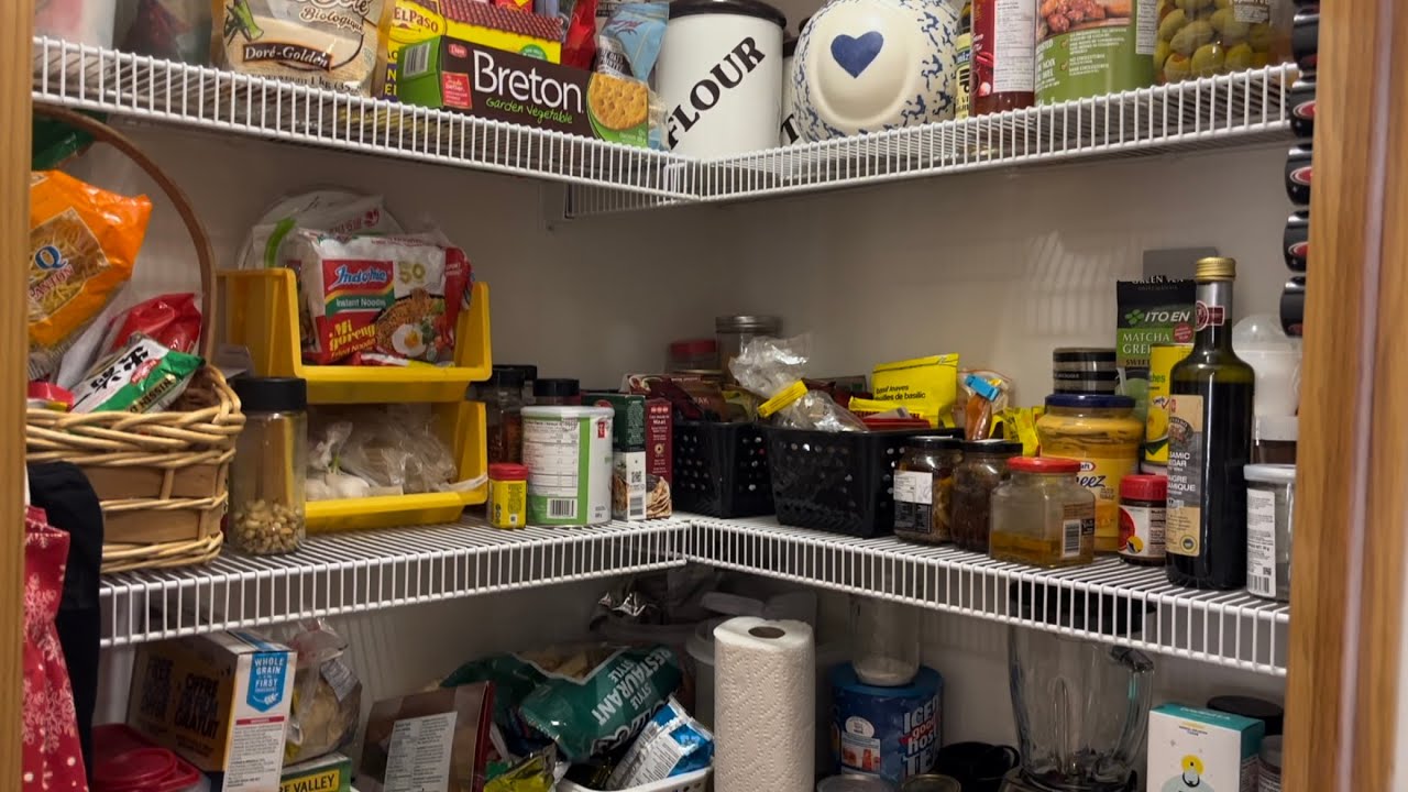 Pantry Disaster! Vlog #1-2023 - YouTube