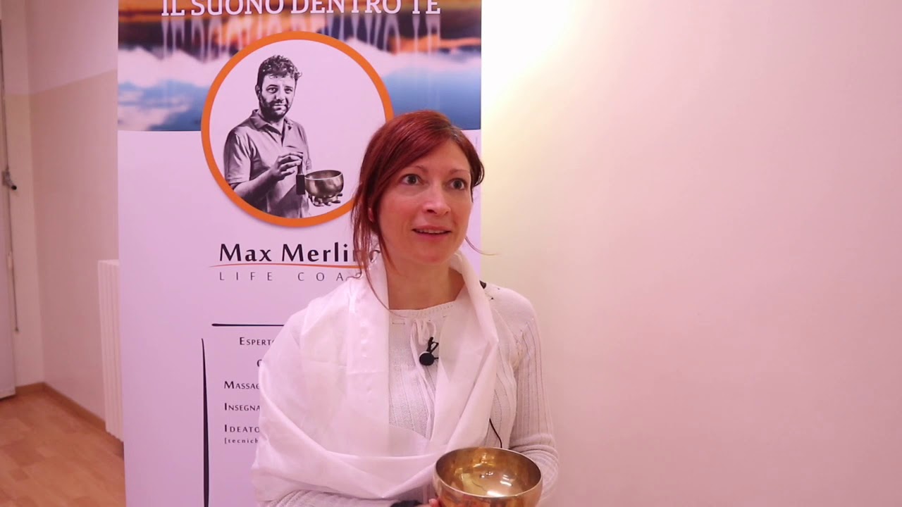 Testimonianza di Ivana - Insegnante di Yoga - con Max Merlino - YouTube