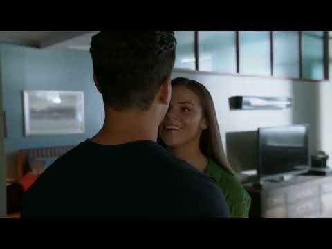 Chicago Fire 11x02   Kiss Scenes — Blake and Tracy Alberto Rosende and Heidi Grace Engerman