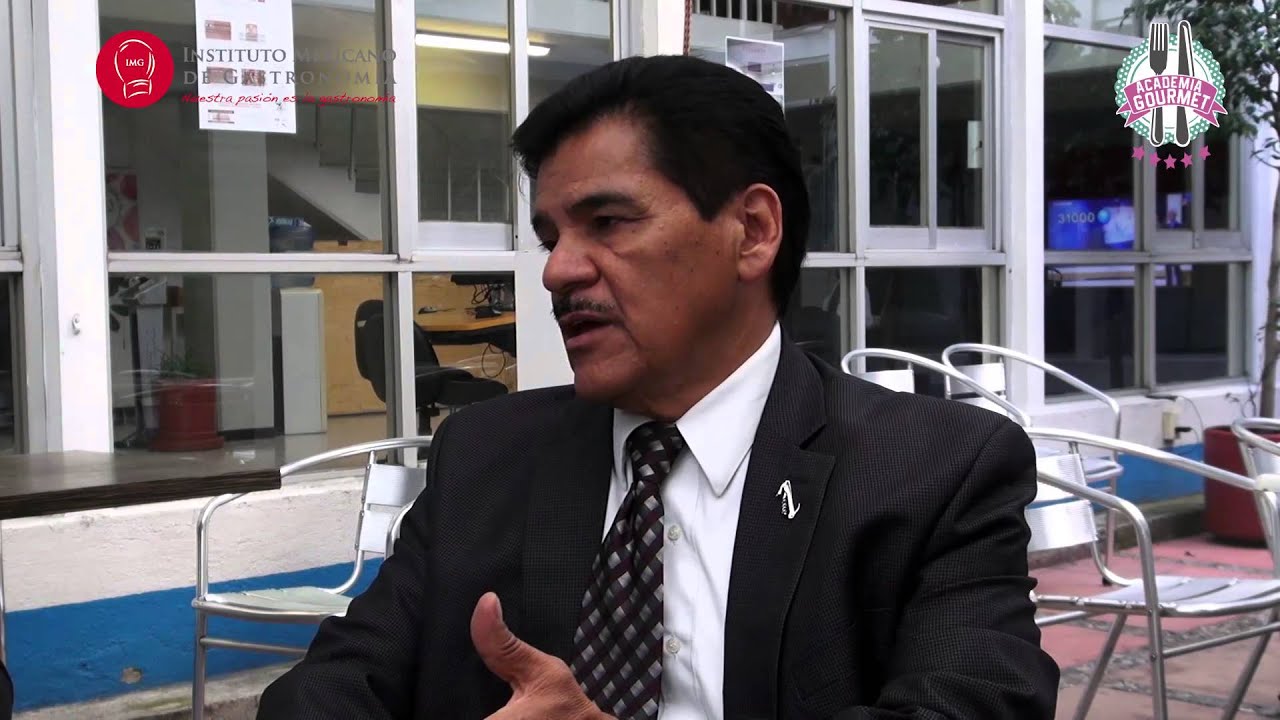 Sommelier Oscar Rangel - Mitos del Vino - YouTube