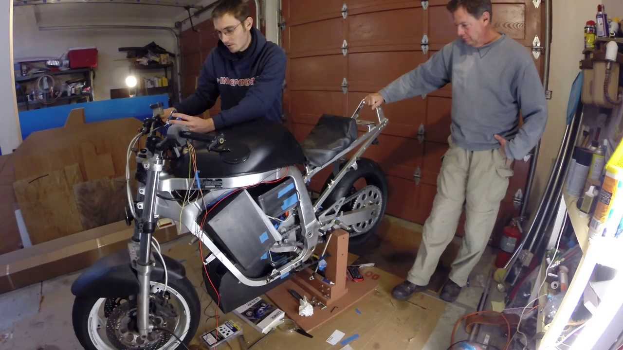 Electric Motorcycle Conversion Part 8 - YouTube