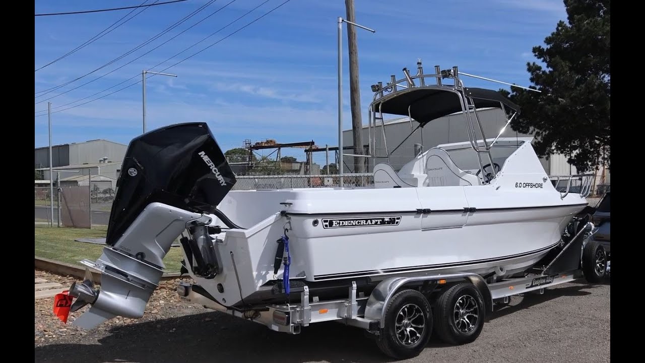 Ricky's 6.0 Offshore Dive Boat - YouTube