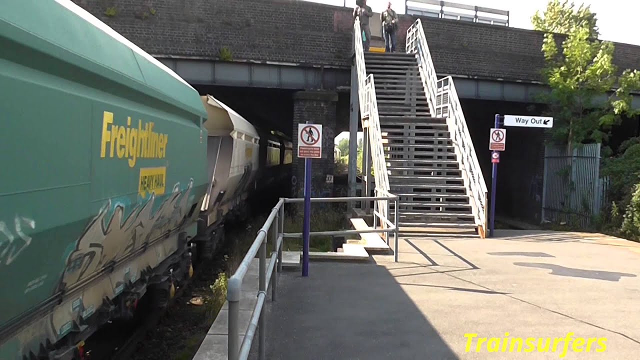 Freightliner Class 66 No. 66605 on 6H81 Guide Bridge - Tunstead Sdgs ...