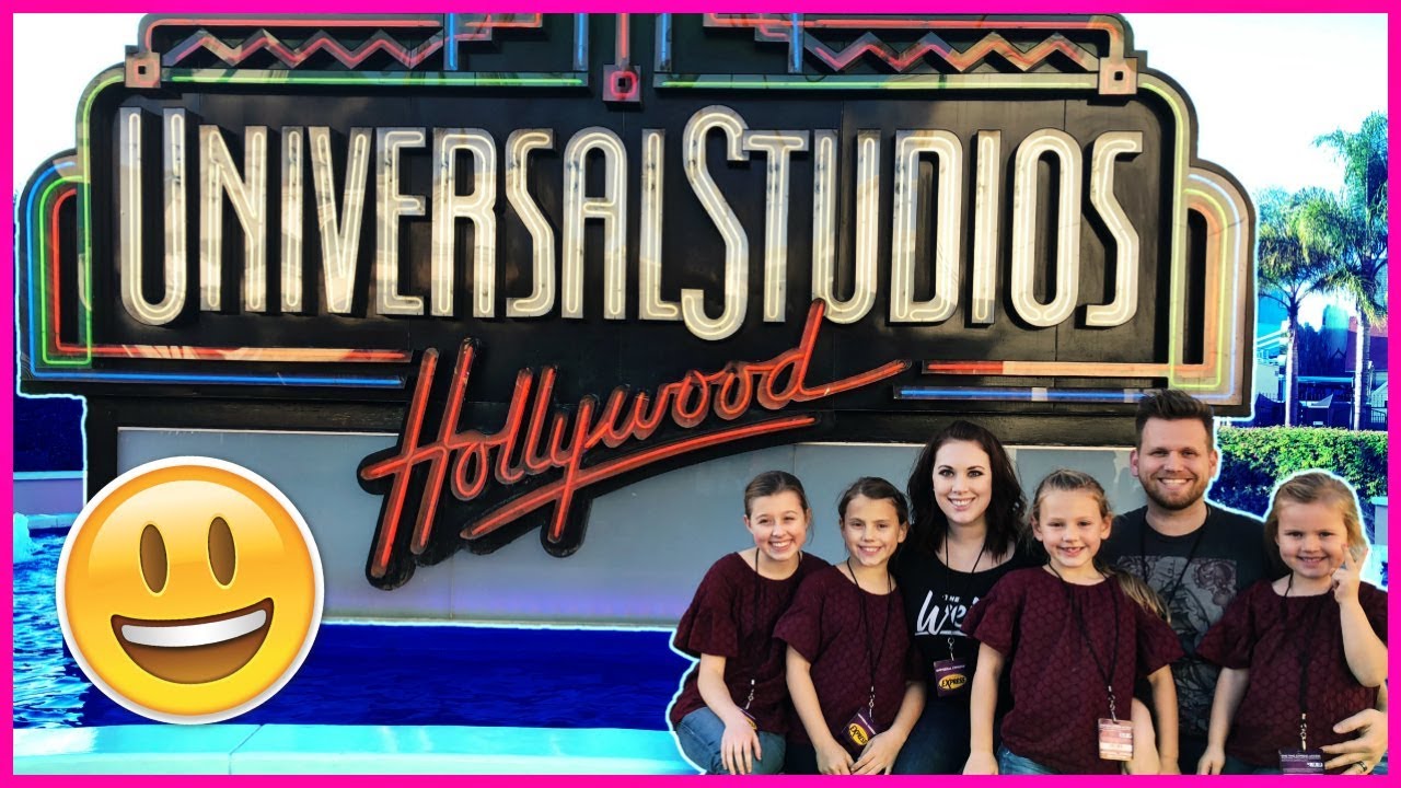 FAMILY FUN AT UNIVERSAL STUDIOS THEME PARK! - YouTube