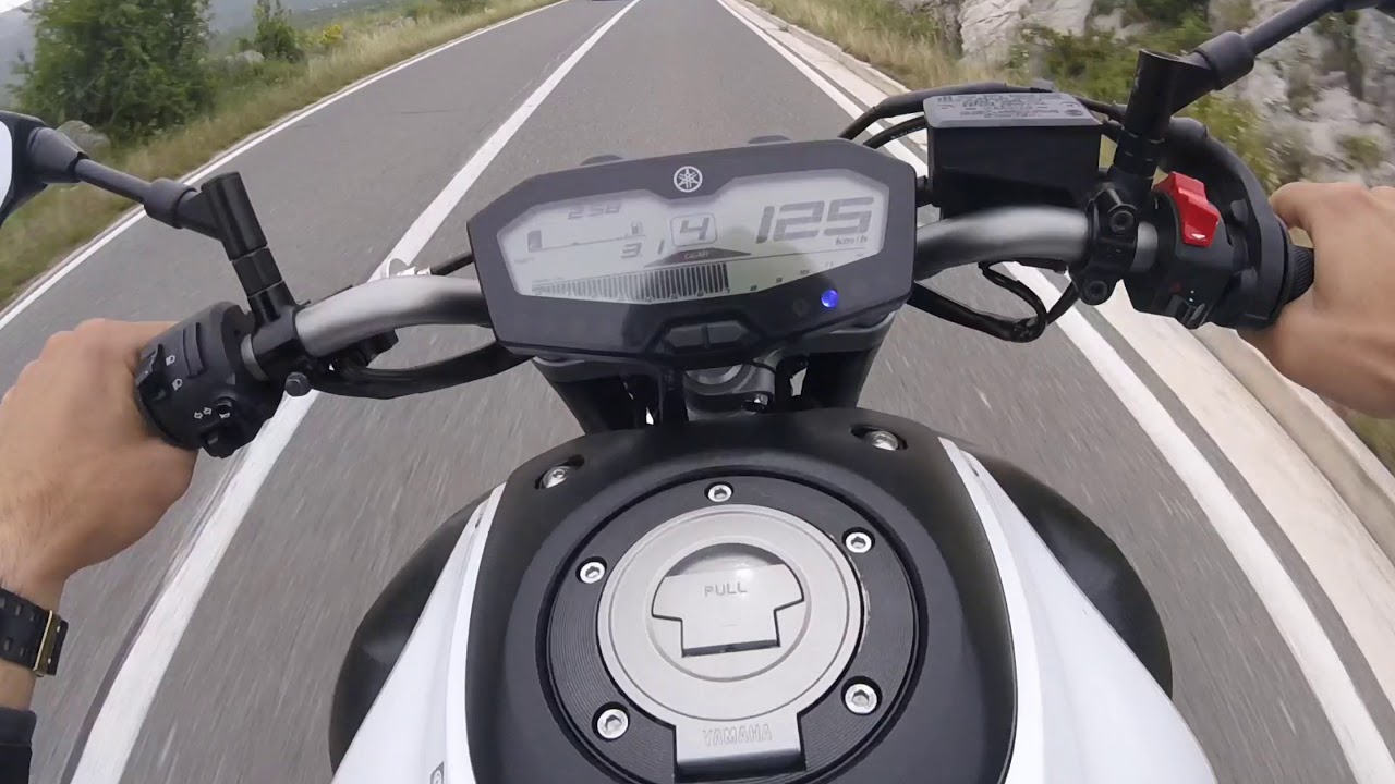 Yamaha mt 07 driving around corners - YouTube