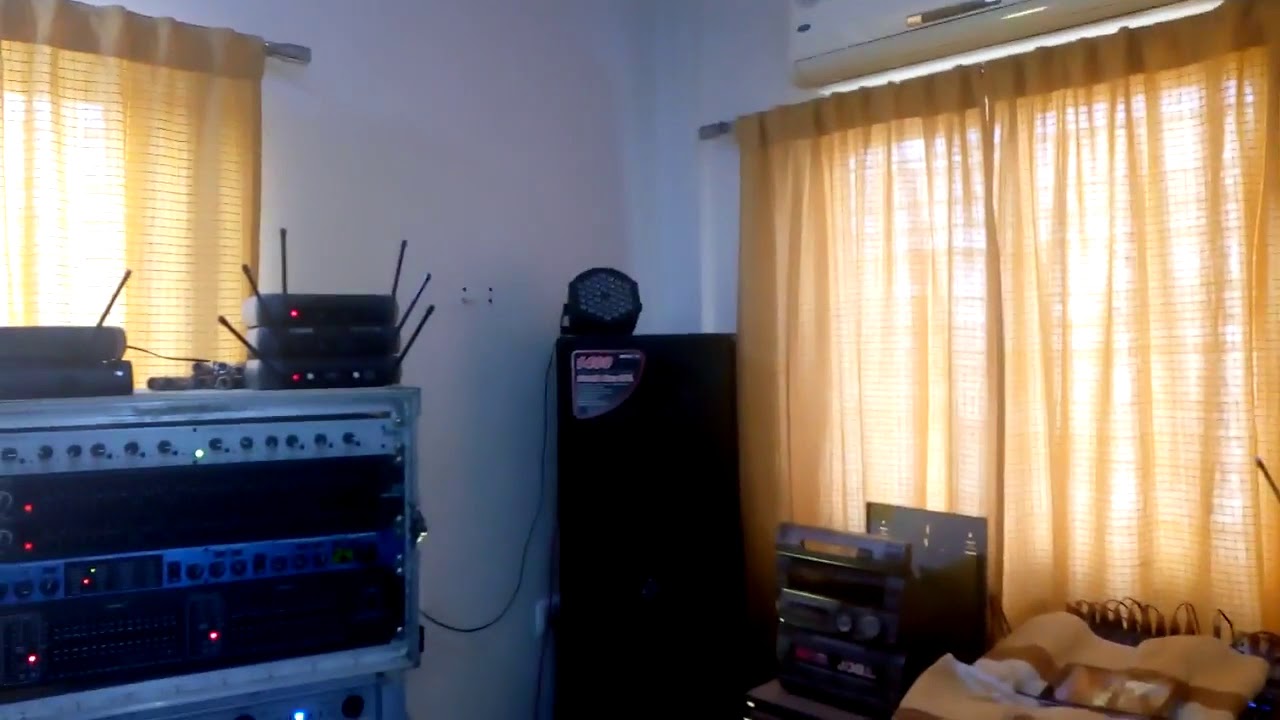 How to make your party DJ Room - YouTube