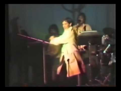 Bill Medley - Mr. Bassman - YouTube