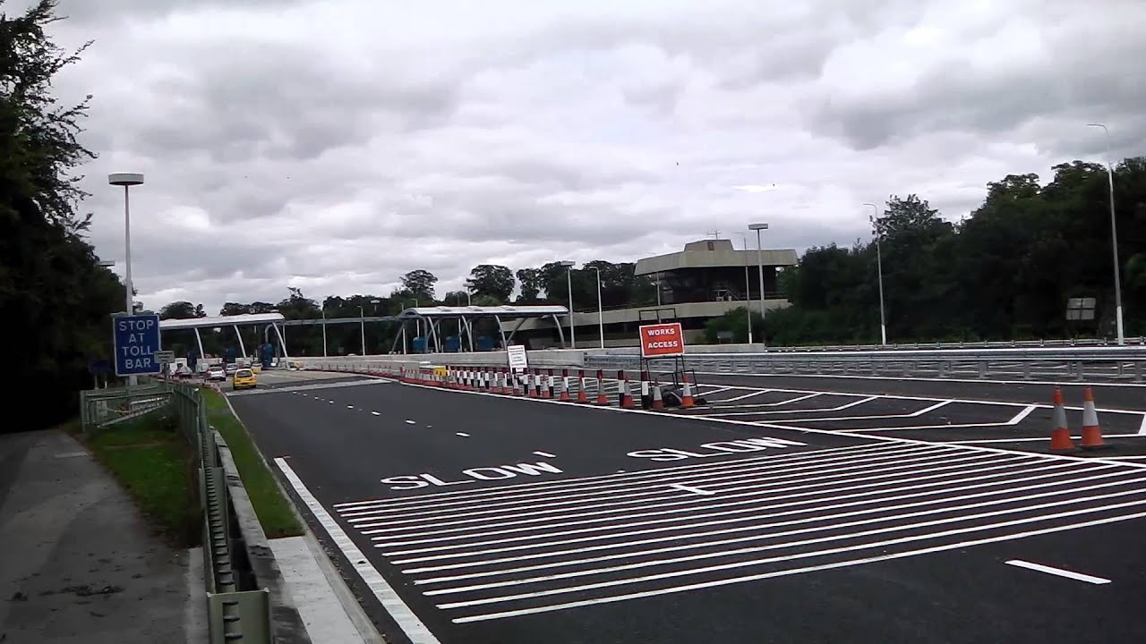 Humber Bridge - Toll Booths - YouTube
