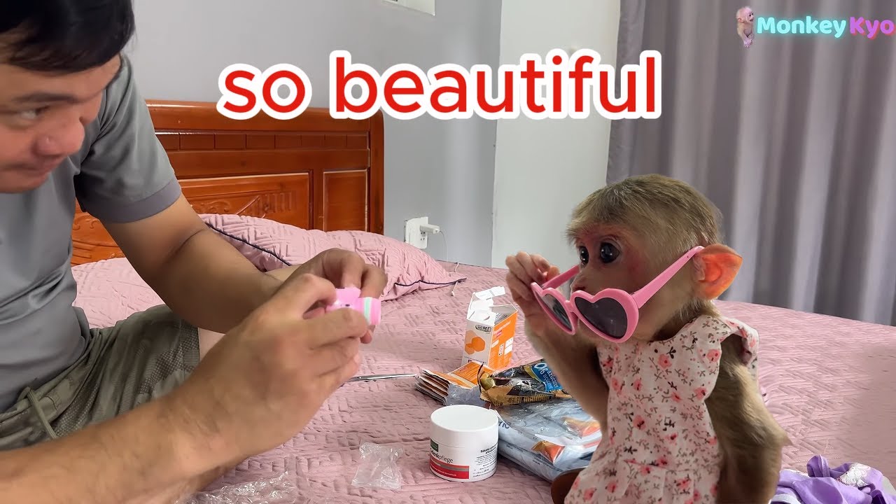 Monkey Kyo Slays in Beautiful Outfits – Like a True Princess! - YouTube