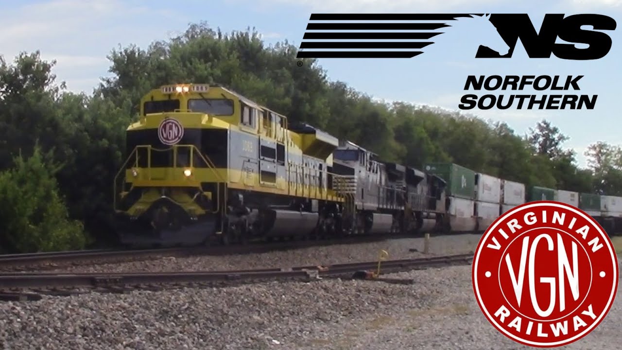 Railfanning in Dry Ridge KY with a Fresh Virginian Heritage Unit - YouTube